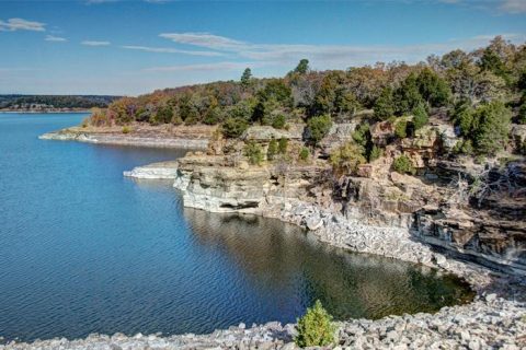 Lake Tenkiller Oklahoma's #1 Best for Scuba!- Bluewater Divers